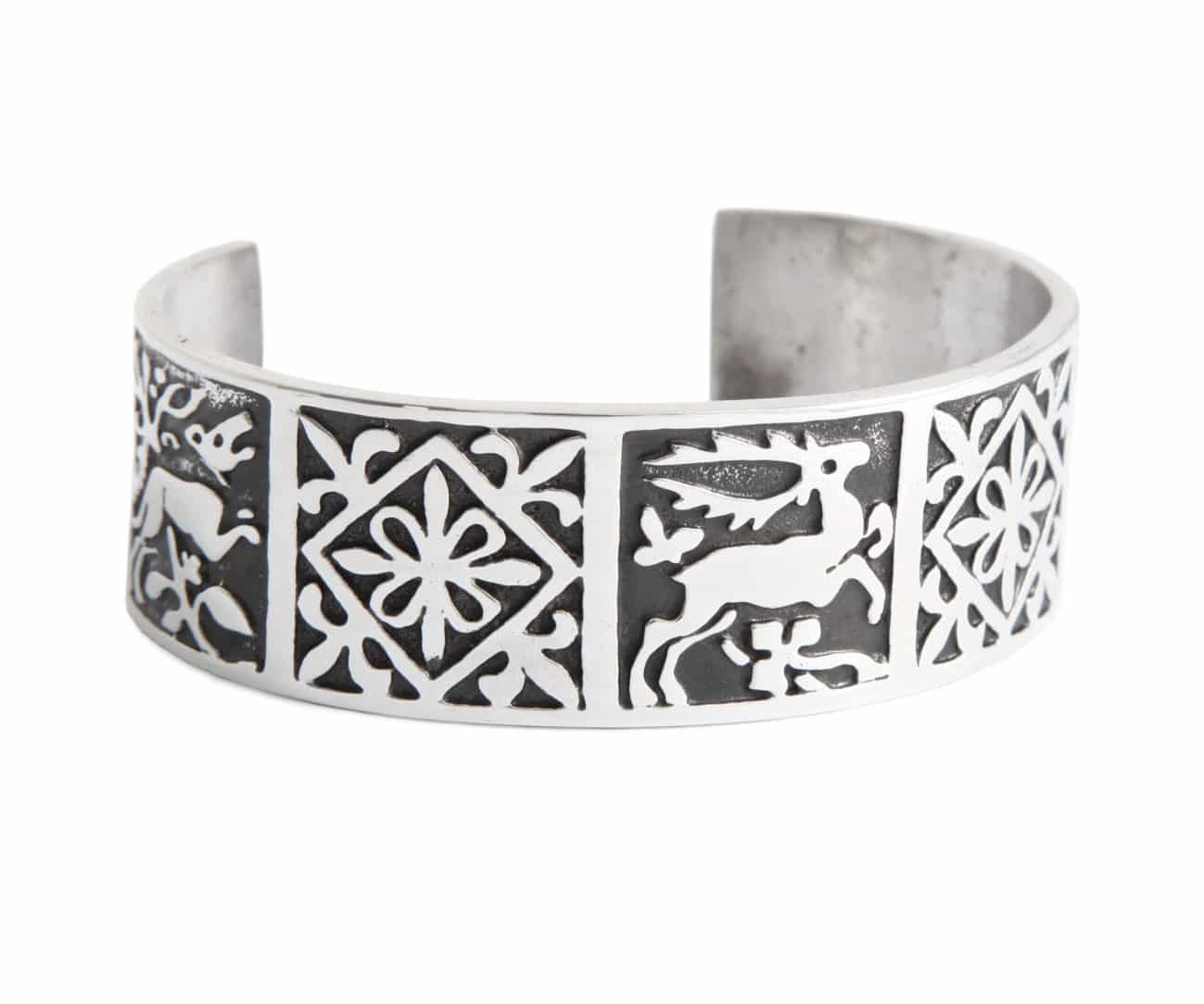Scottish Pewter Bangle - "Stag" – The Perfect Scottish Gift